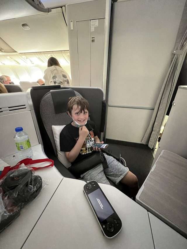 Air Canada with Kids | Economy, Premium Economy and Signature Class ...
